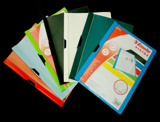 Carpetas con clip lateral o carpetas con resorte de sujeción – Zeta Srl