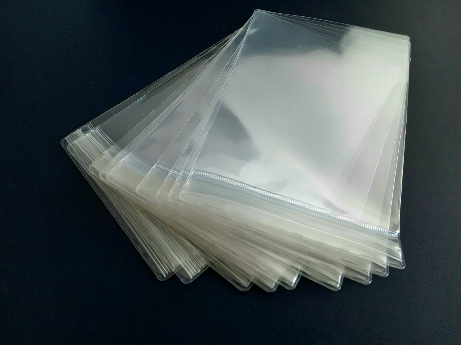 Fundas de plastico transparente o con impresión del logo – Zeta Srl
