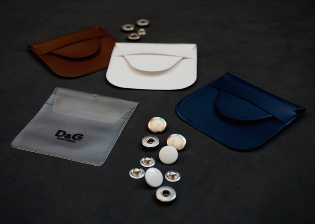 Bolsas porta botones y etiquetas colgantes para textil – Zeta Srl